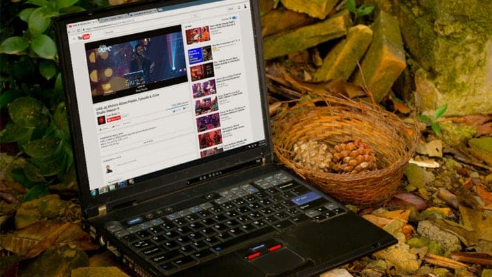 Free Laptop Website Mockup PSD Vintage » CSS Author