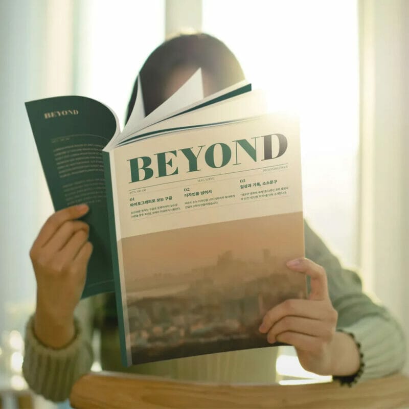 Using Light Magazine Mockup » CSS Author