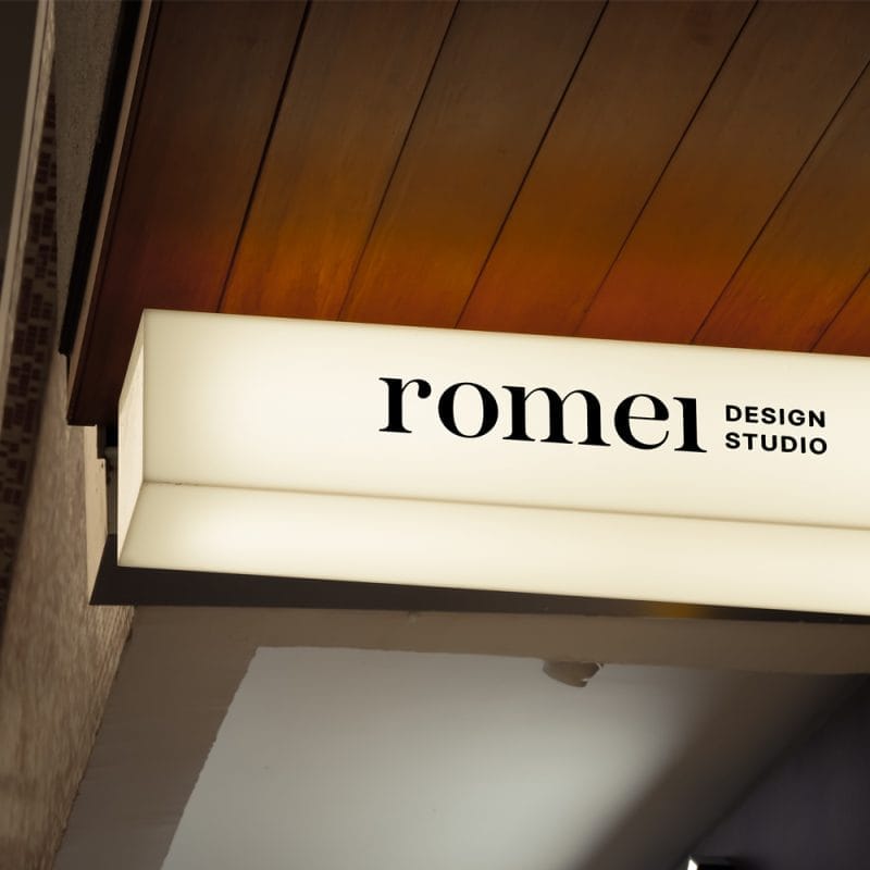 Free Rectangular Sign Mockup Template PSD