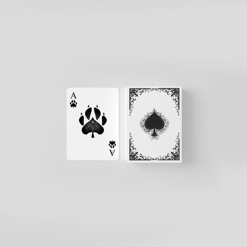Free Playing Card Mockup PSD
