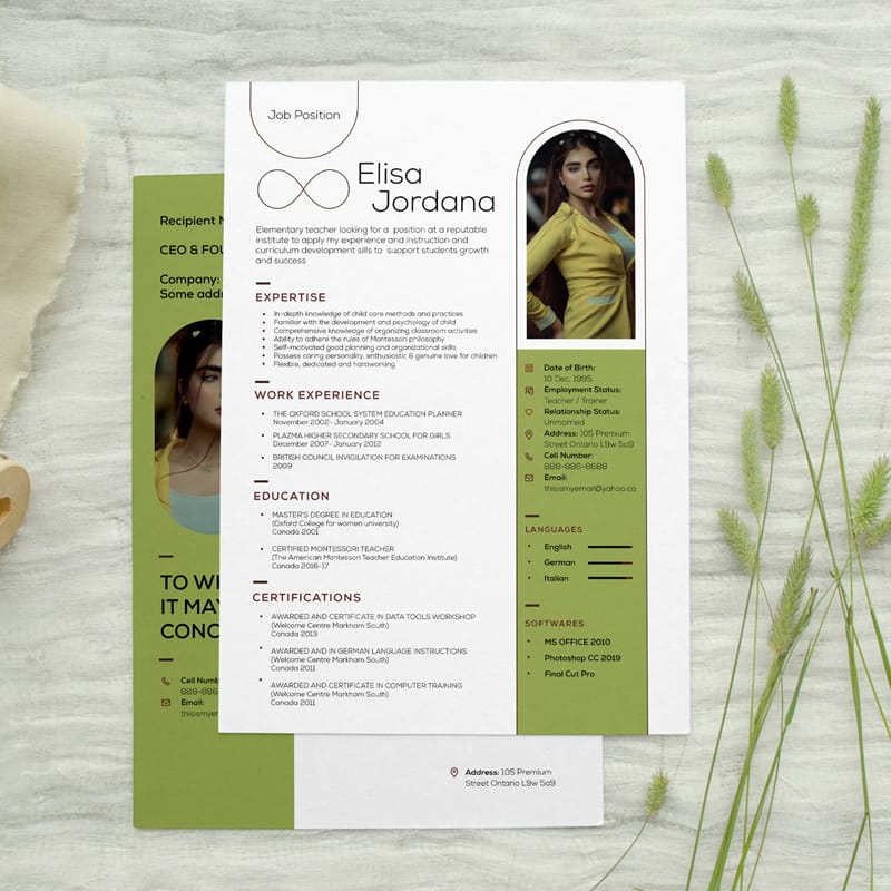 Free A4 Flyer / Resume Mockup PSD